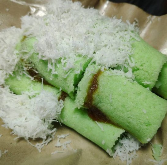 Resep Kue Putu Bambu, Jajanan Tradisional yang Harum dan Manis - BekelSego